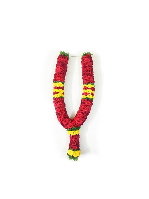 Mirabel Rose Garland – 1.5ft | Fresh Rose Garland for Pooja, Rituals ...