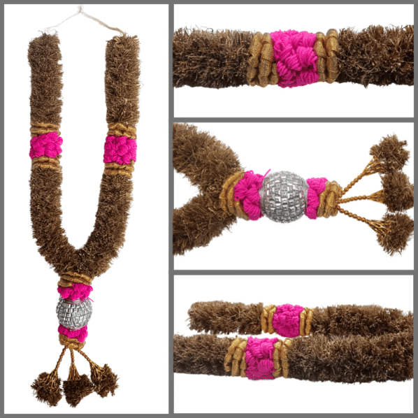 Vetriver Garland with Pink & Gold Border – Pooja Décor